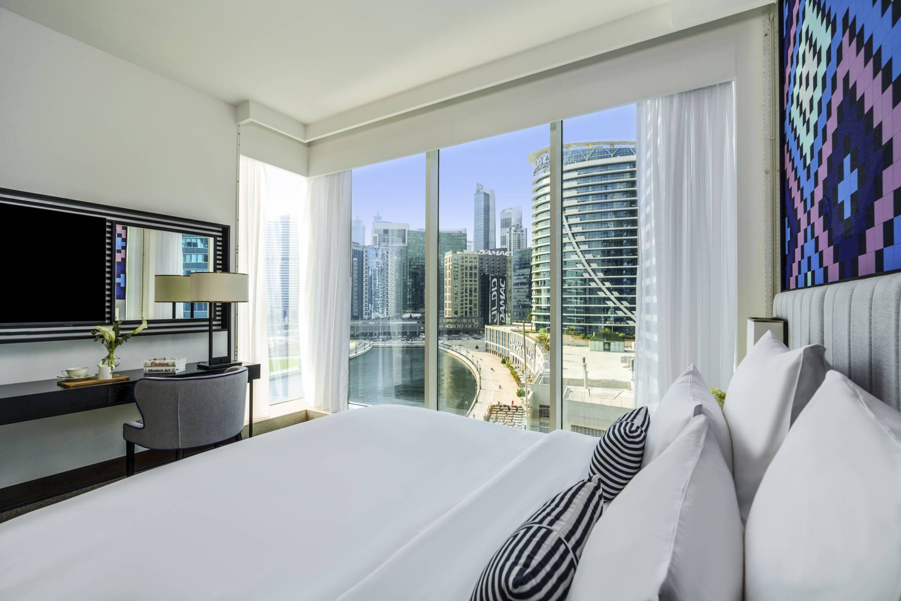 Pullman Dubai Downtown – Deluxe-Suite